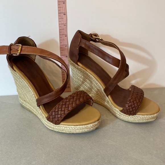 Francesca's Collections | Shoes | Wedge Heels Brown 4inches Size 7 ...